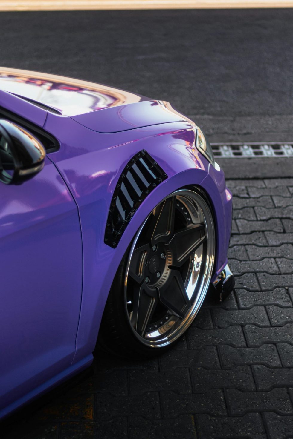 Best Vinyl Wrap Colors for Different Vehicle Types